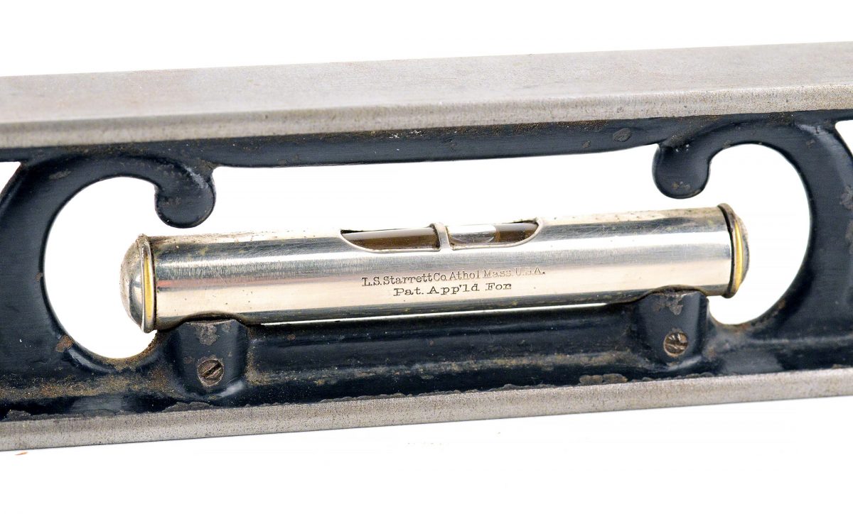 Type 1 Starrett No. 132 Iron Level with Original Box – Vintage Vials